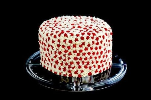 Attainable Eats: Simple Canada Day Cake