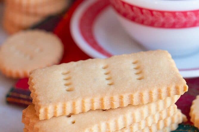 Classic Scottish Shortbread - The Kitchen Magpie