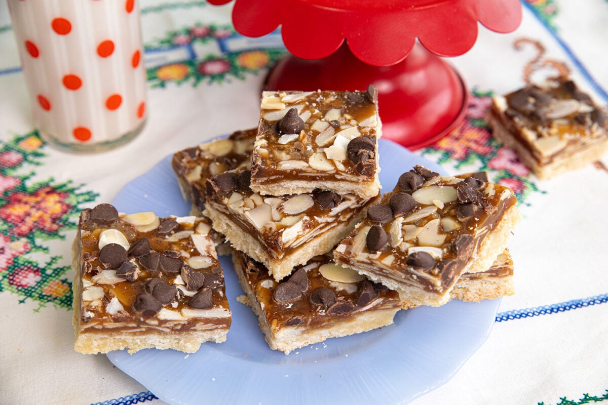 Almond Crunch Toffee Bars - The Kitchen Magpie