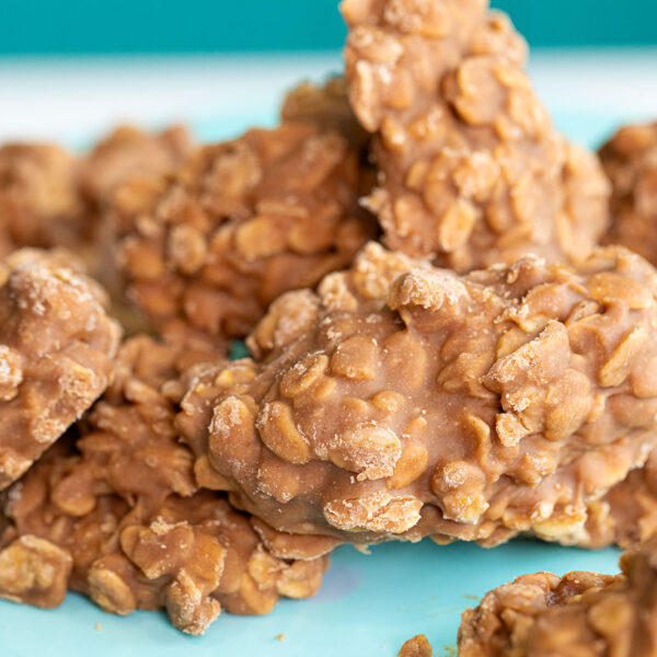 No-Bake Chocolate Peanut Butter Oatmeal Cookies - The Kitchen Magpie