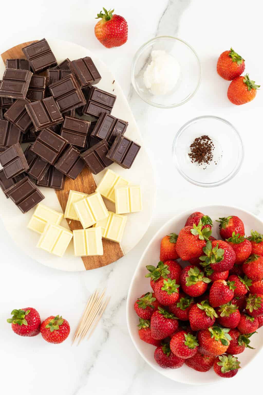 Chocolate Covered Strawberries - The Kitchen Magpie