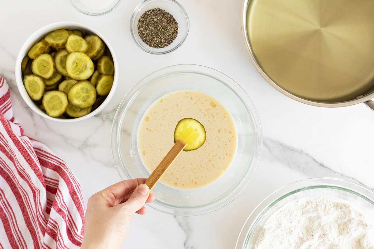 How To Make Fried Pickles - The Kitchen Magpie