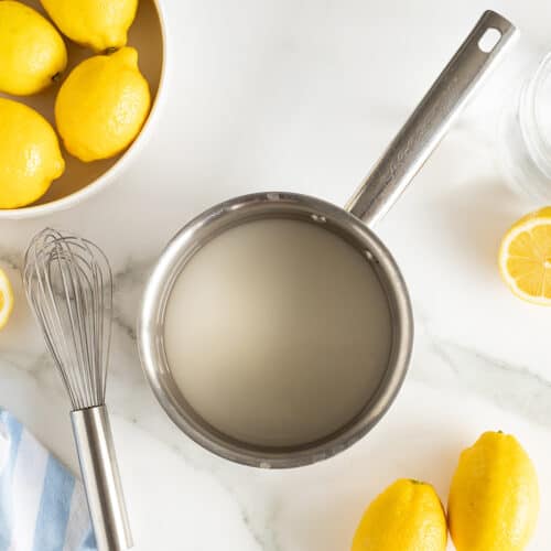Homemade Lemonade - The Kitchen Magpie