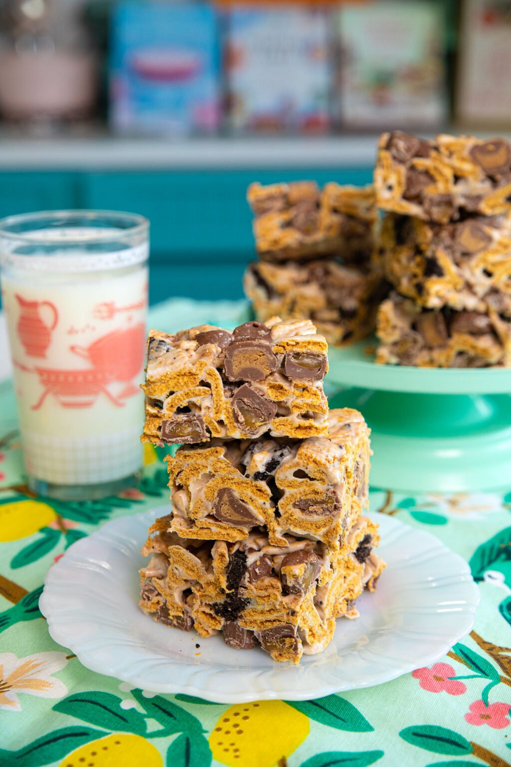 Golden Graham Bars - The Kitchen Magpie