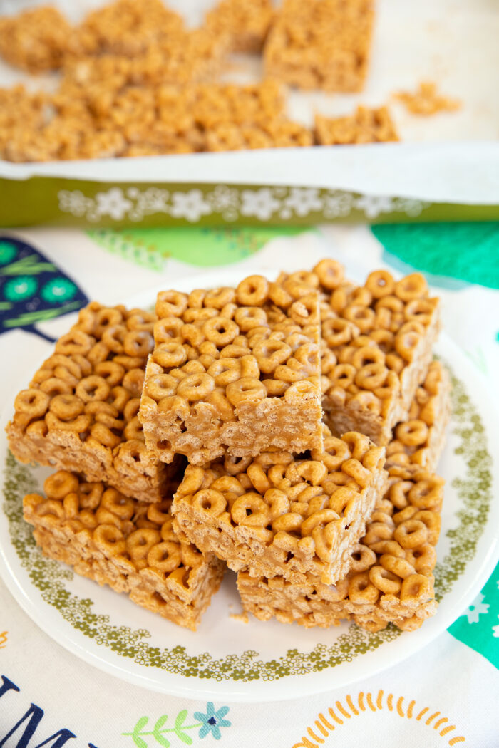 The Best Cereal Bars - The Kitchen Magpie