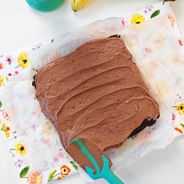 Chocolate Cream Cheese Frosting - The Kitchen Magpie