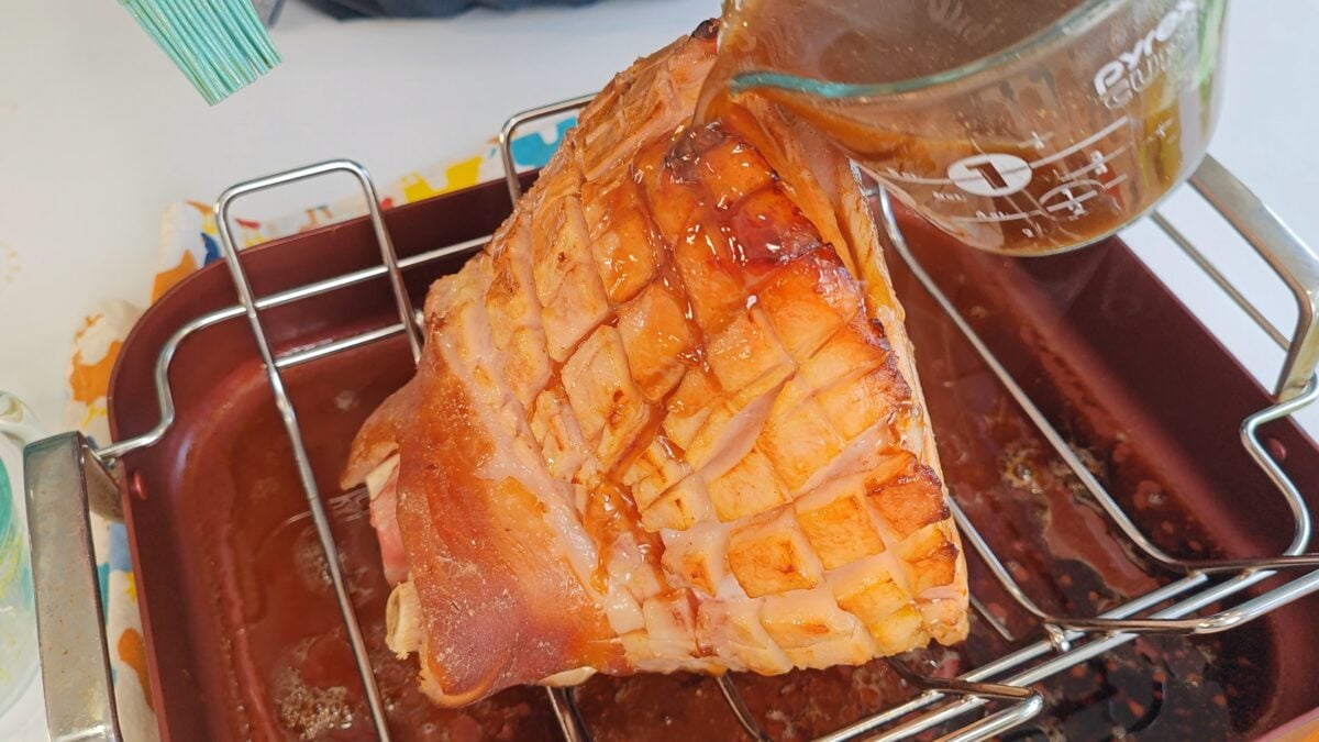 How to Score a Ham - The Kitchen Magpie