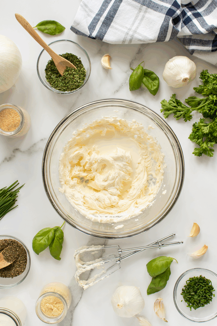 Whipped Cream Cheese - The Kitchen Magpie