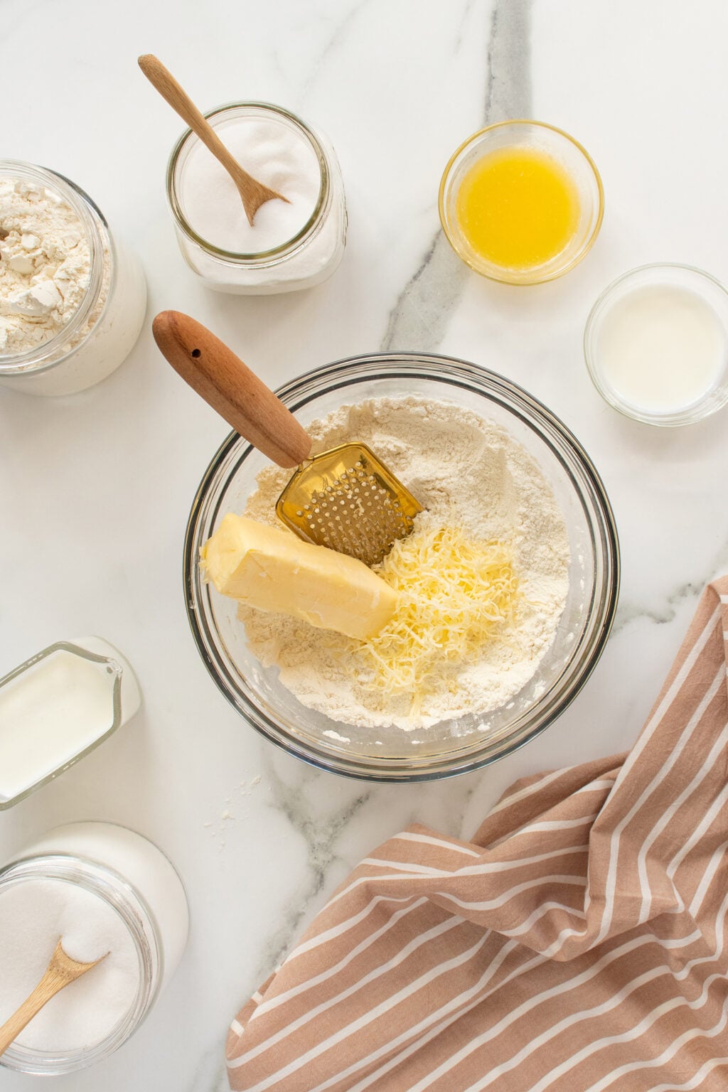 Buttermilk Biscuits (Rich and Creamy!)
